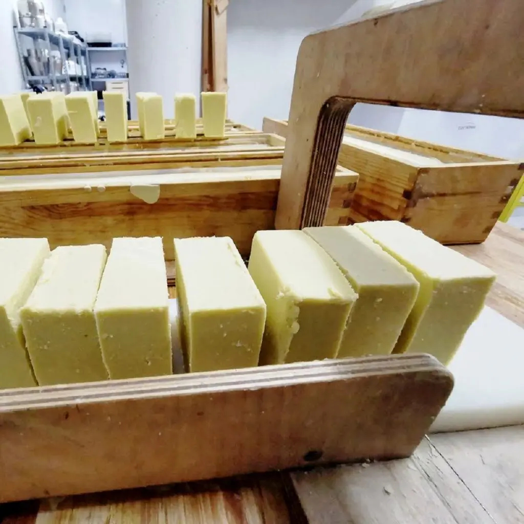 Kastilijos muilas: tradicinio JAV valymo produkto pagaminimo receptas ...